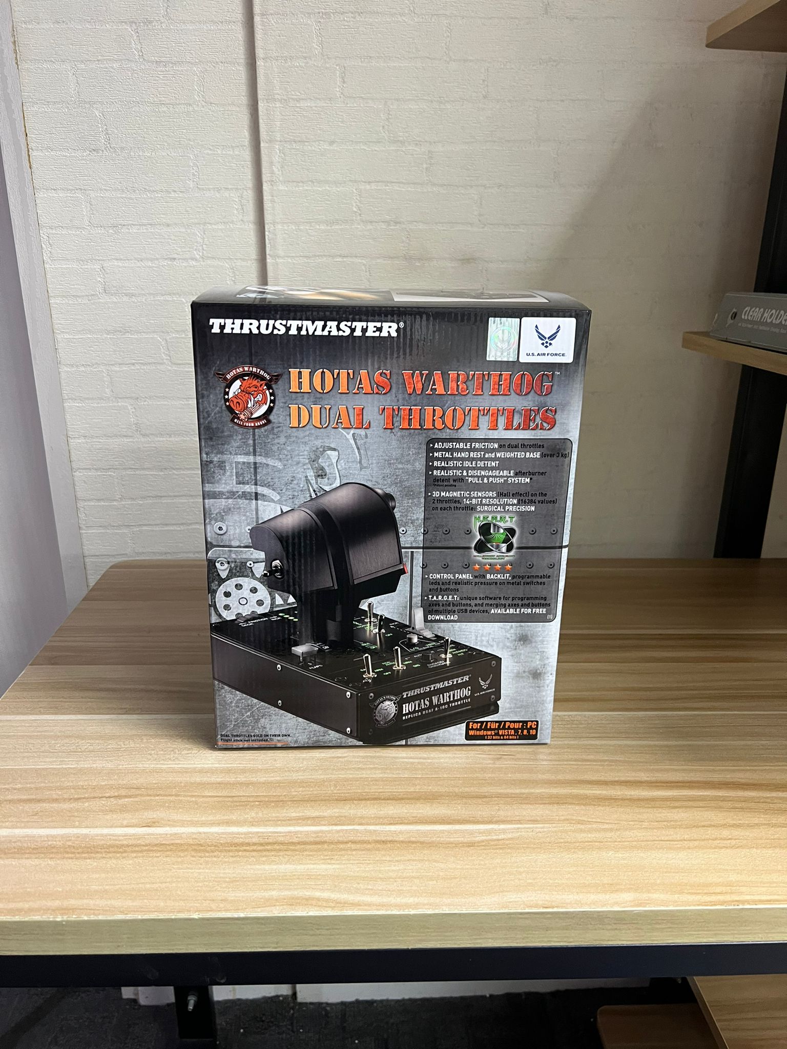 Thrustmaster Hotas Warthog Dual Throttle 陳列品 - GearElite 電競賽車專門店